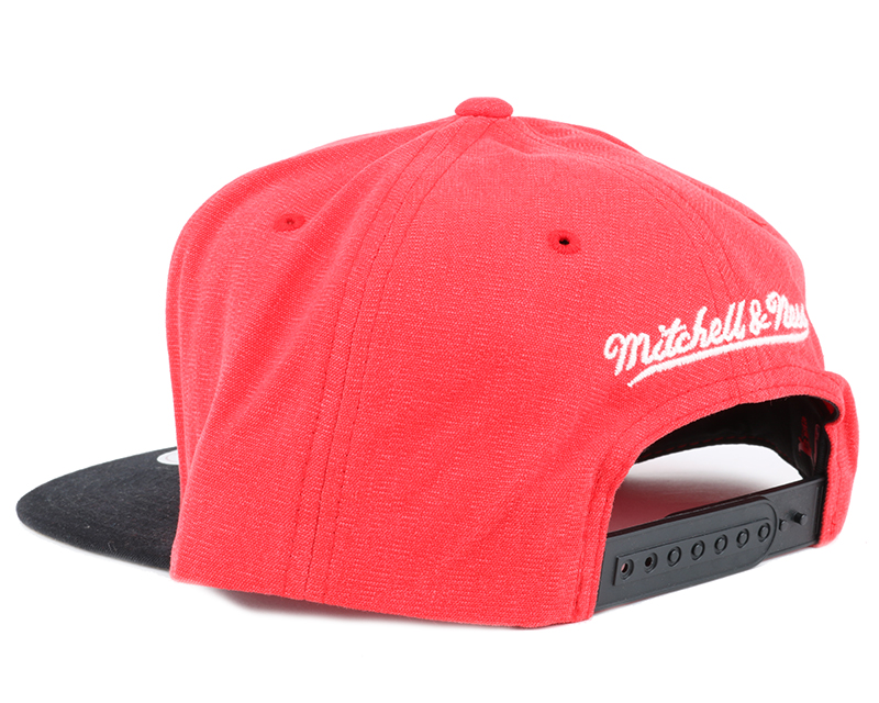 Chicago Bulls Sandy Off White Snapback - Mitchell & Ness caps ...