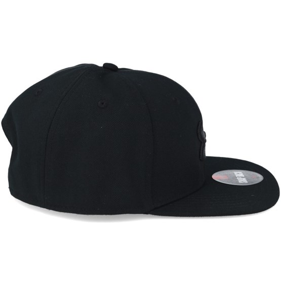 Huddle Black Snapback - Under Armour caps - Hatstoreworld.com
