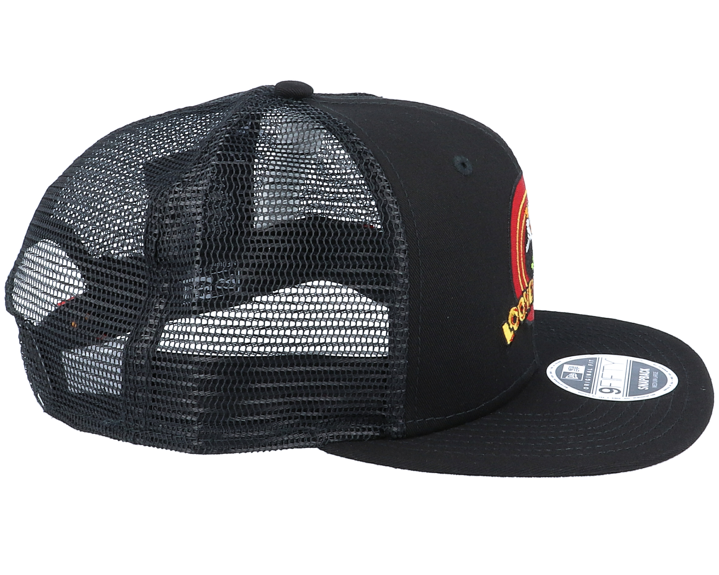 Looney Tunes Chase 9Fifty Buggy Bunny Black Trucker - New Era caps ...