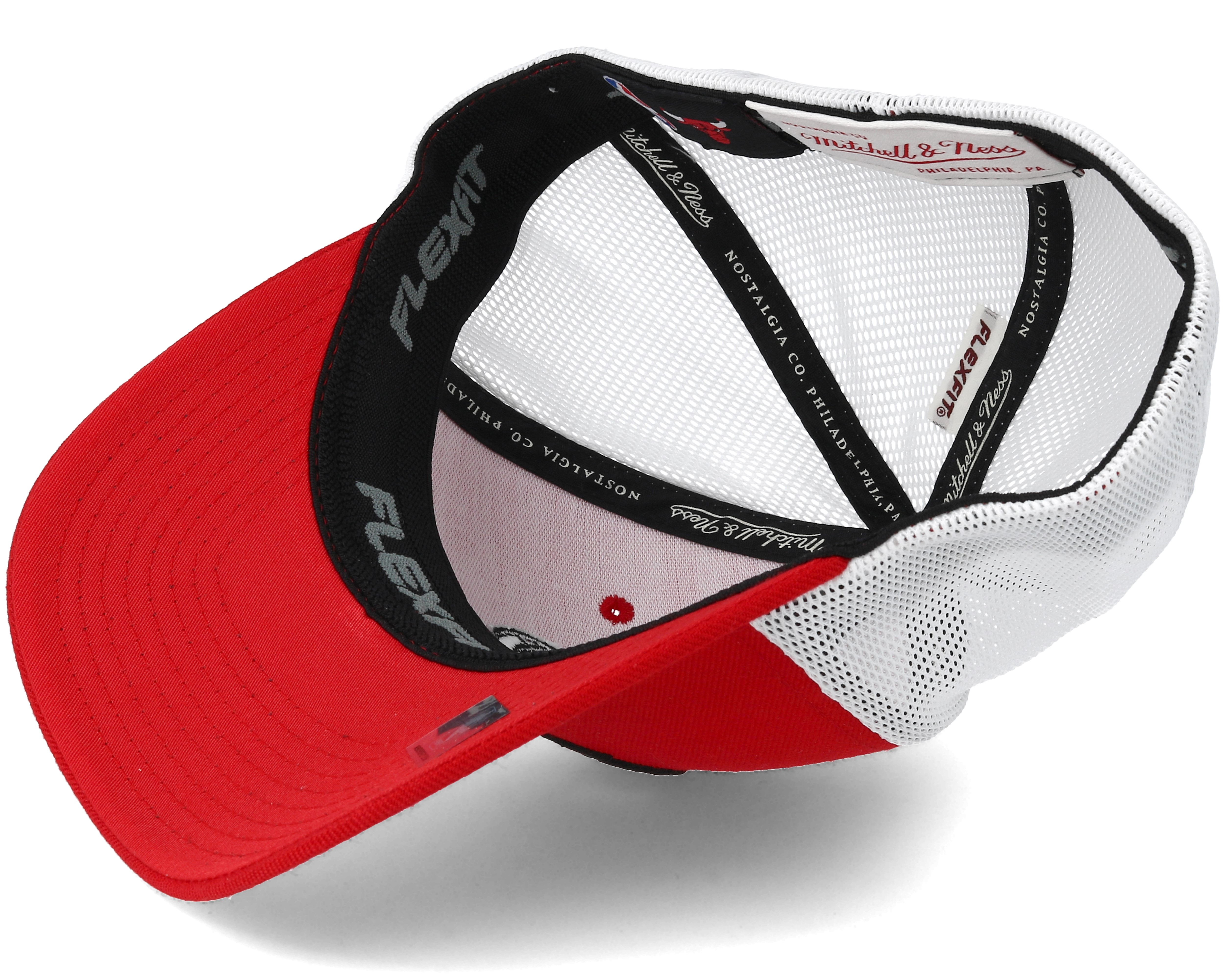 Chicago Bulls Trucker Mesh Red Flexfit - Mitchell & Ness caps ...