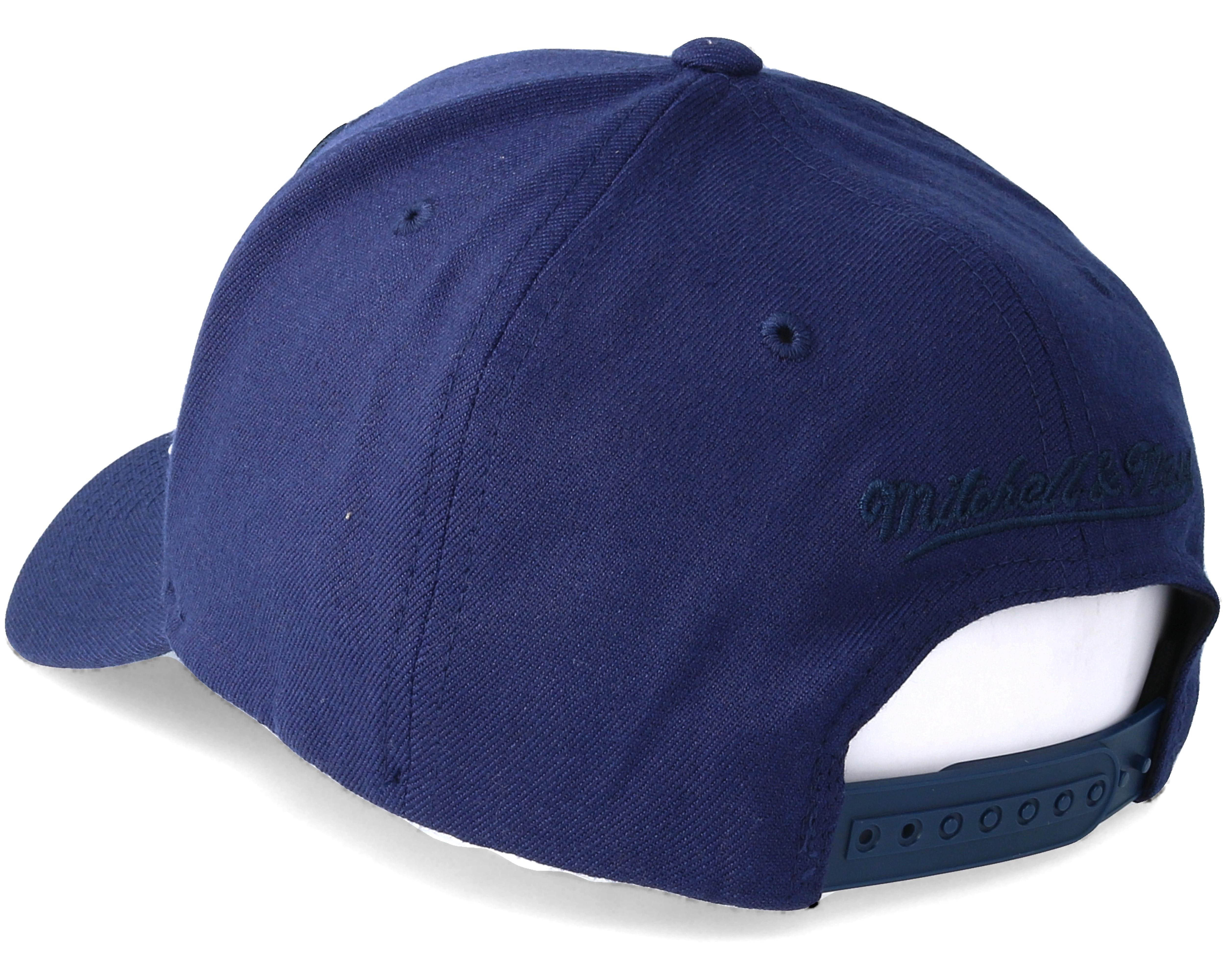 Chicago Bulls Flexfit 110 Navy Adjustable - Mitchell & Ness caps ...