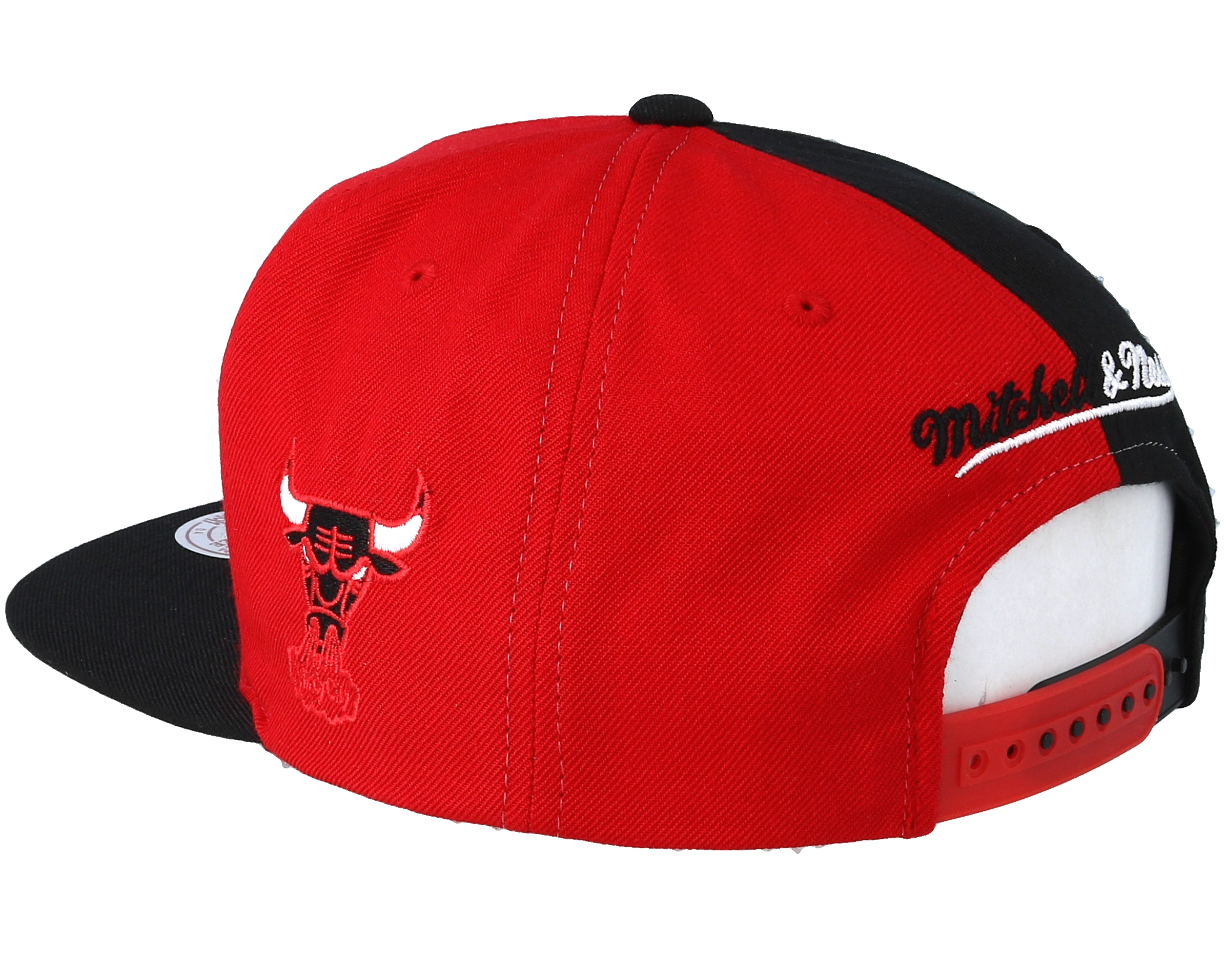 Chicago Bulls Shark Tooth Red/Black Snapback - Mitchell & Ness caps ...