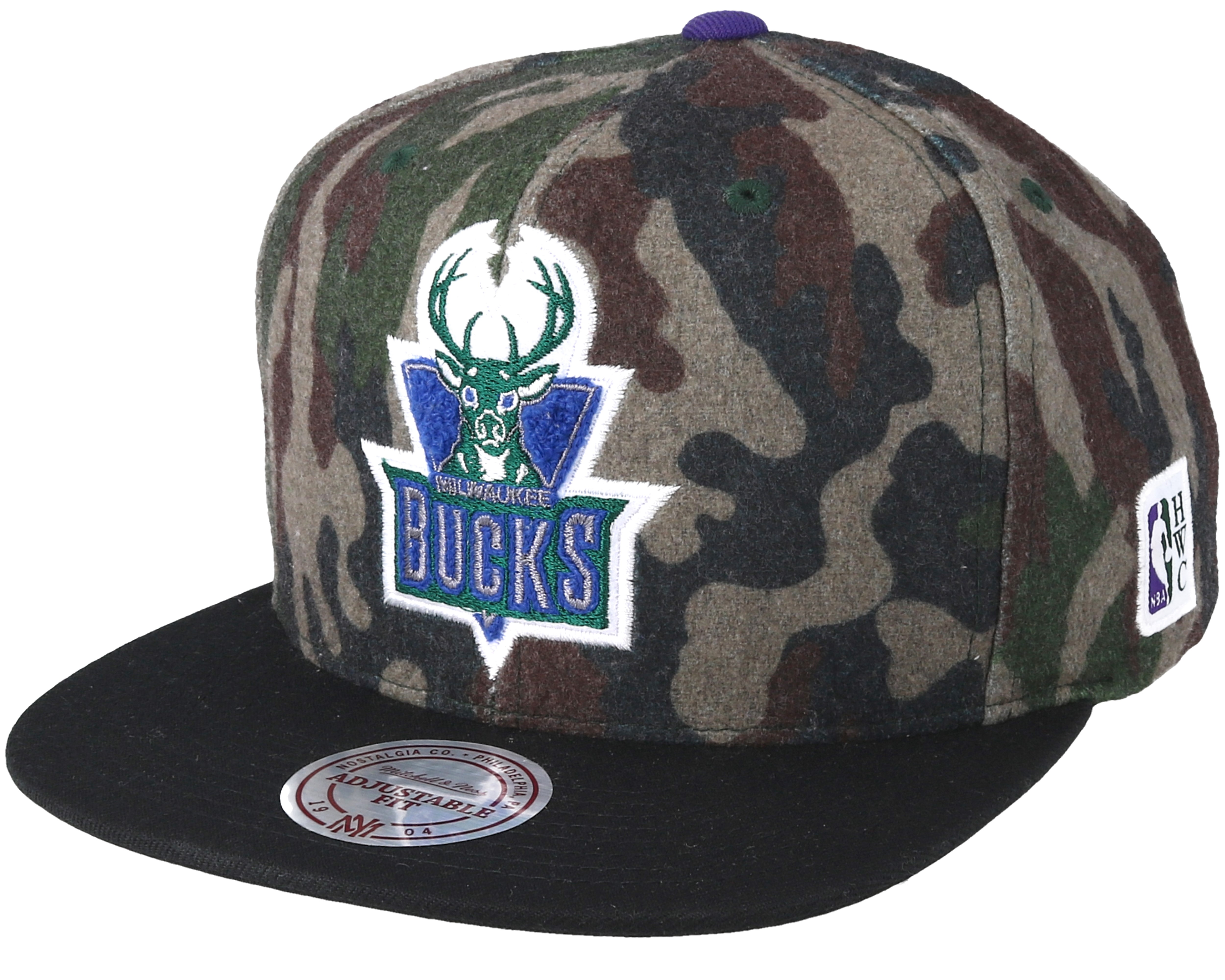 Milwaukee Bucks Flannel Camo/Black Snapback - Mitchell & Ness caps ...