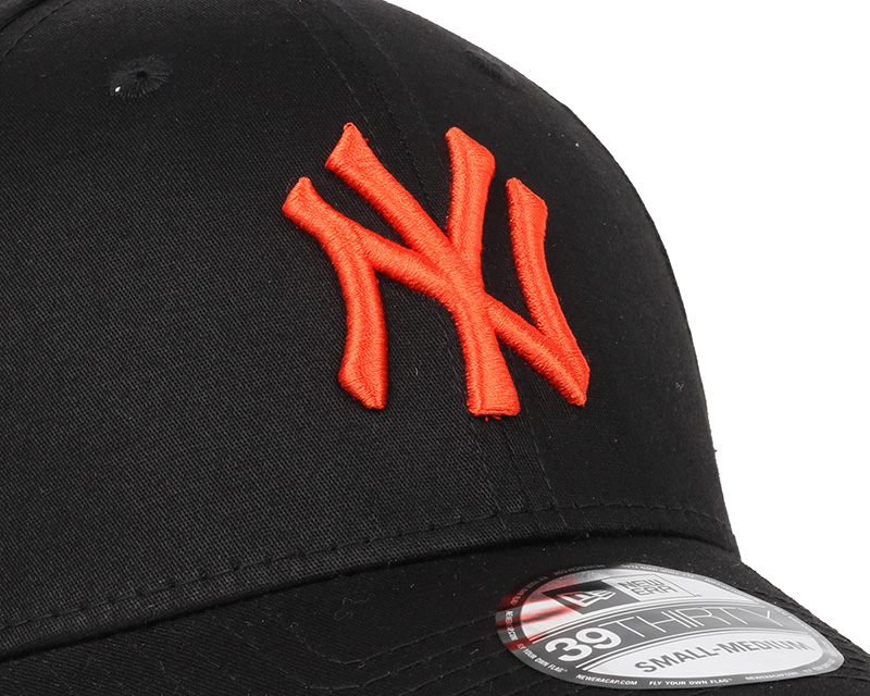 NY Yankees MLB Black Base 39Thirty Flexfit - New Era caps ...