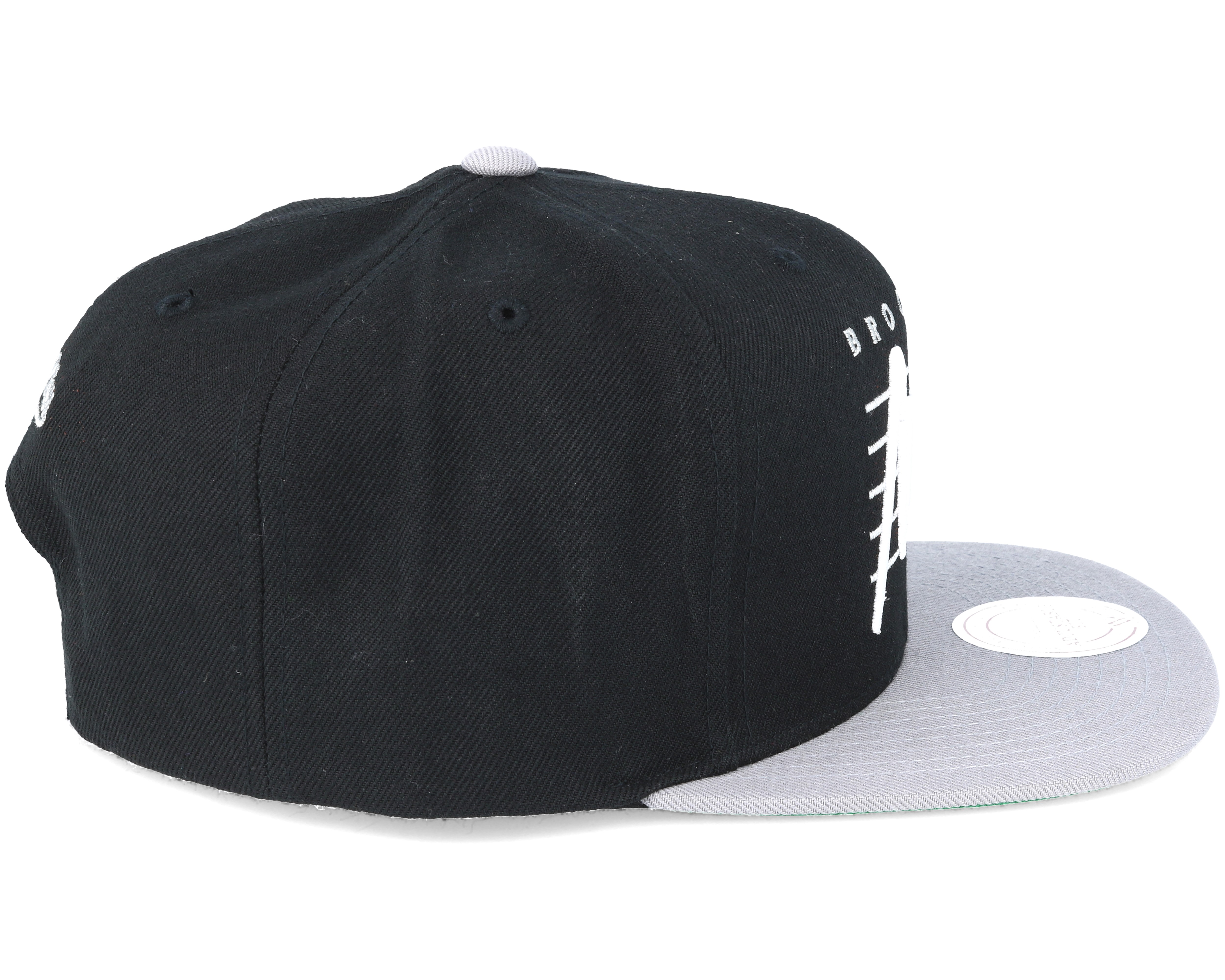 Brooklyn Nets Cursive Script Logo Black Snapback - Mitchell & Ness caps ...