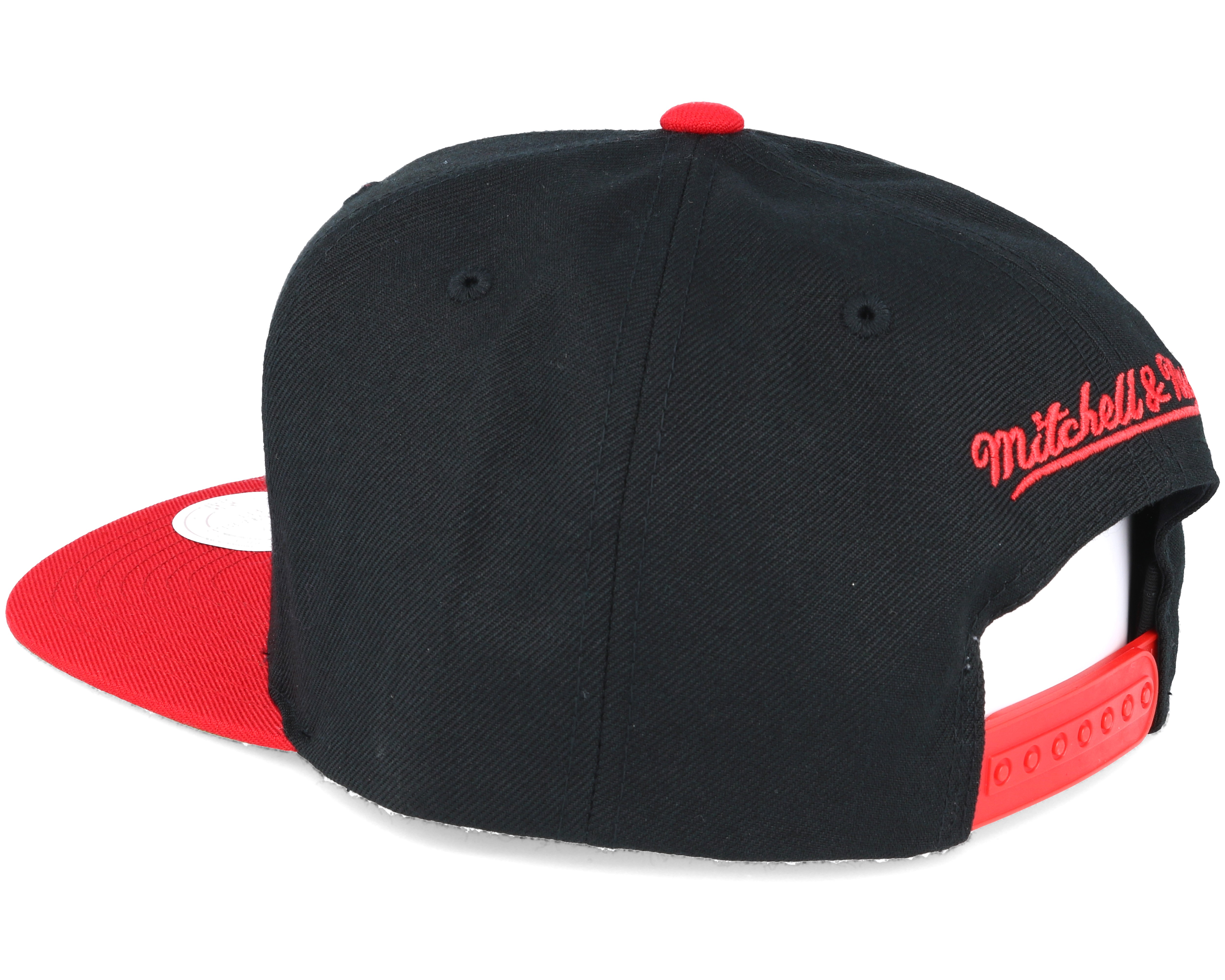 Chicago Bulls Cursive Script Logo Black Snapback - Mitchell & Ness caps ...