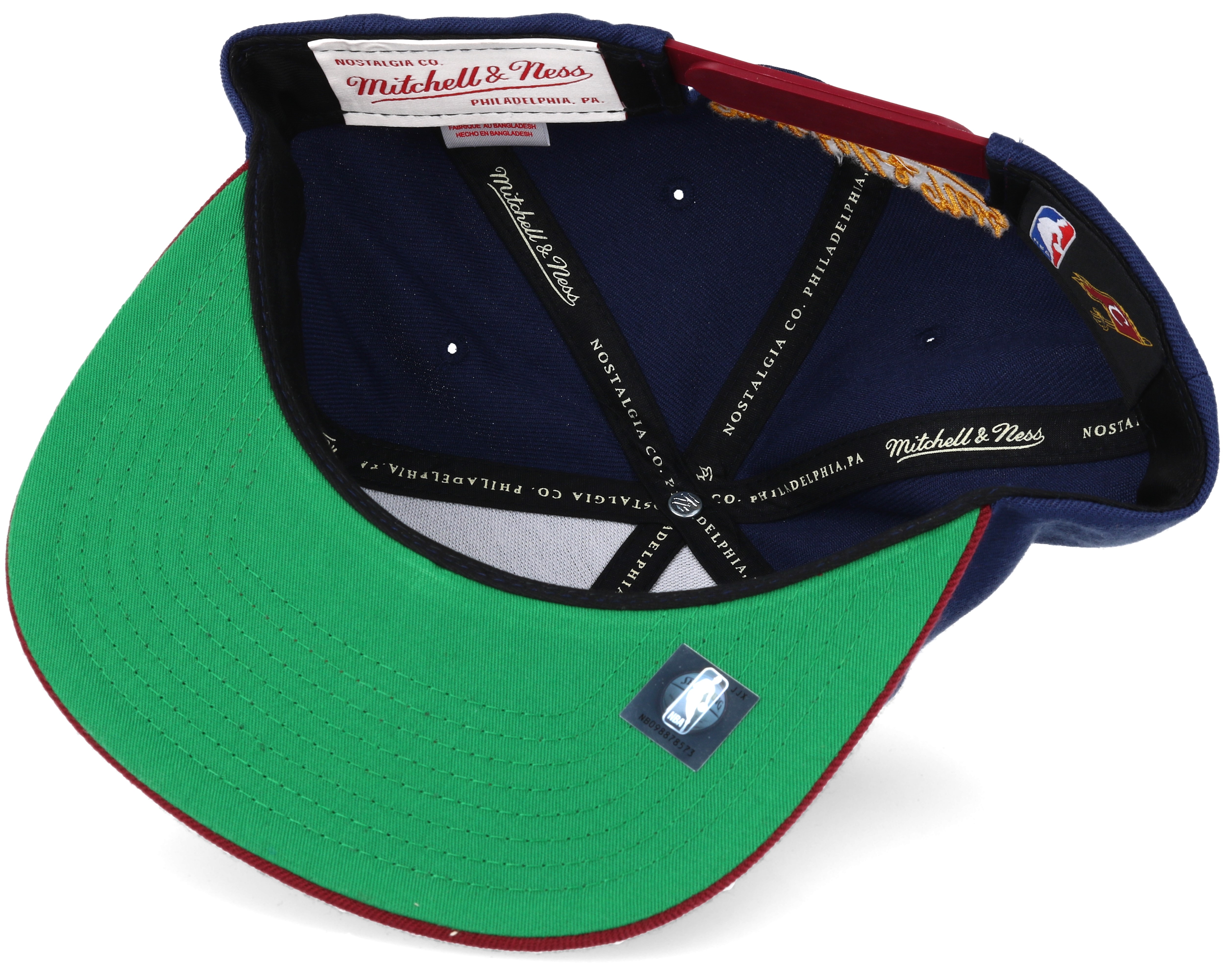 cleveland-cavaliers-cursive-script-logo-navy-snapback-mitchell-ness