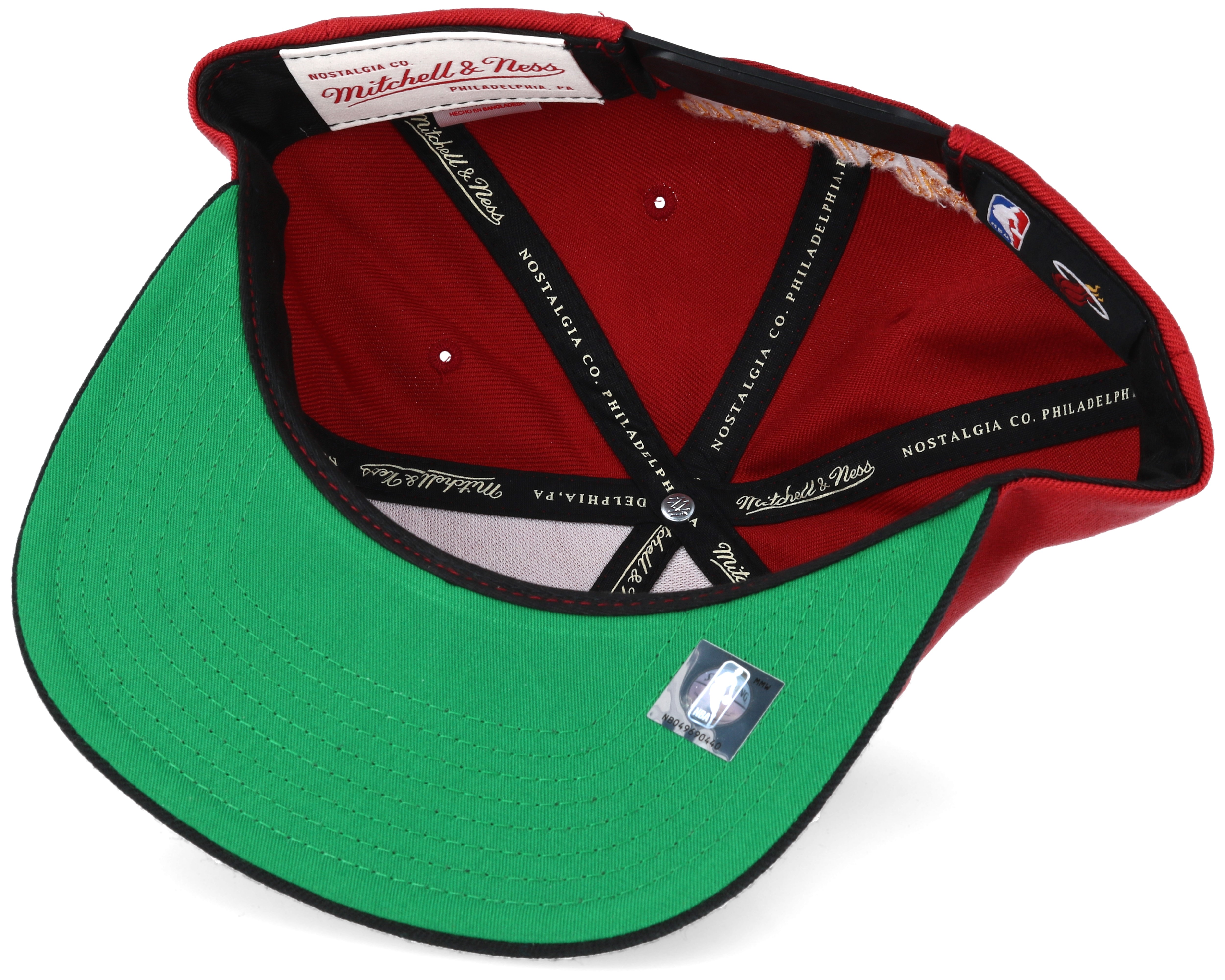 Miami Heat Cursive Script Logo Red Snapback - Mitchell & Ness caps ...