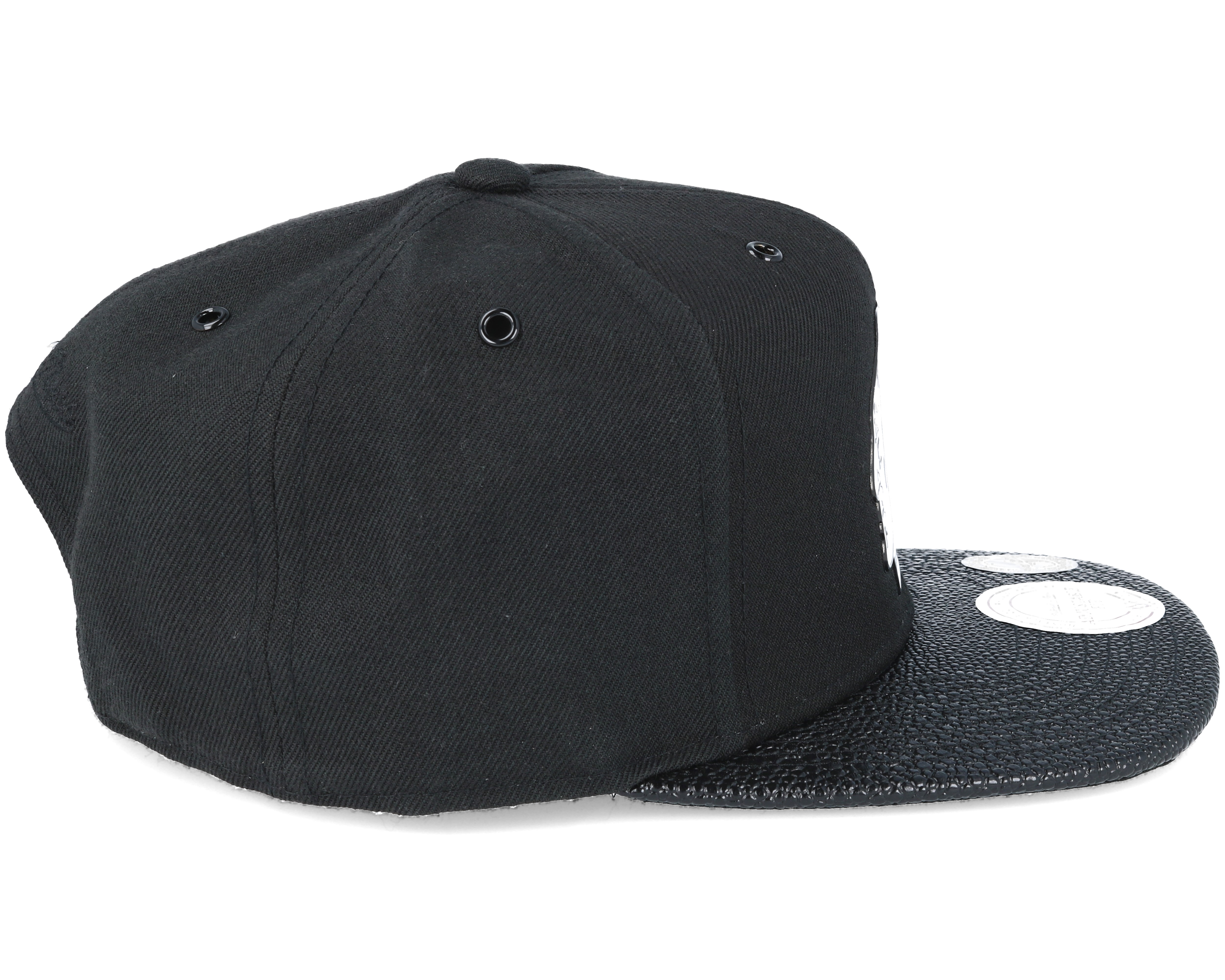 Chicago Blackhawks Ultimate Black Snapback - Mitchell & Ness caps ...