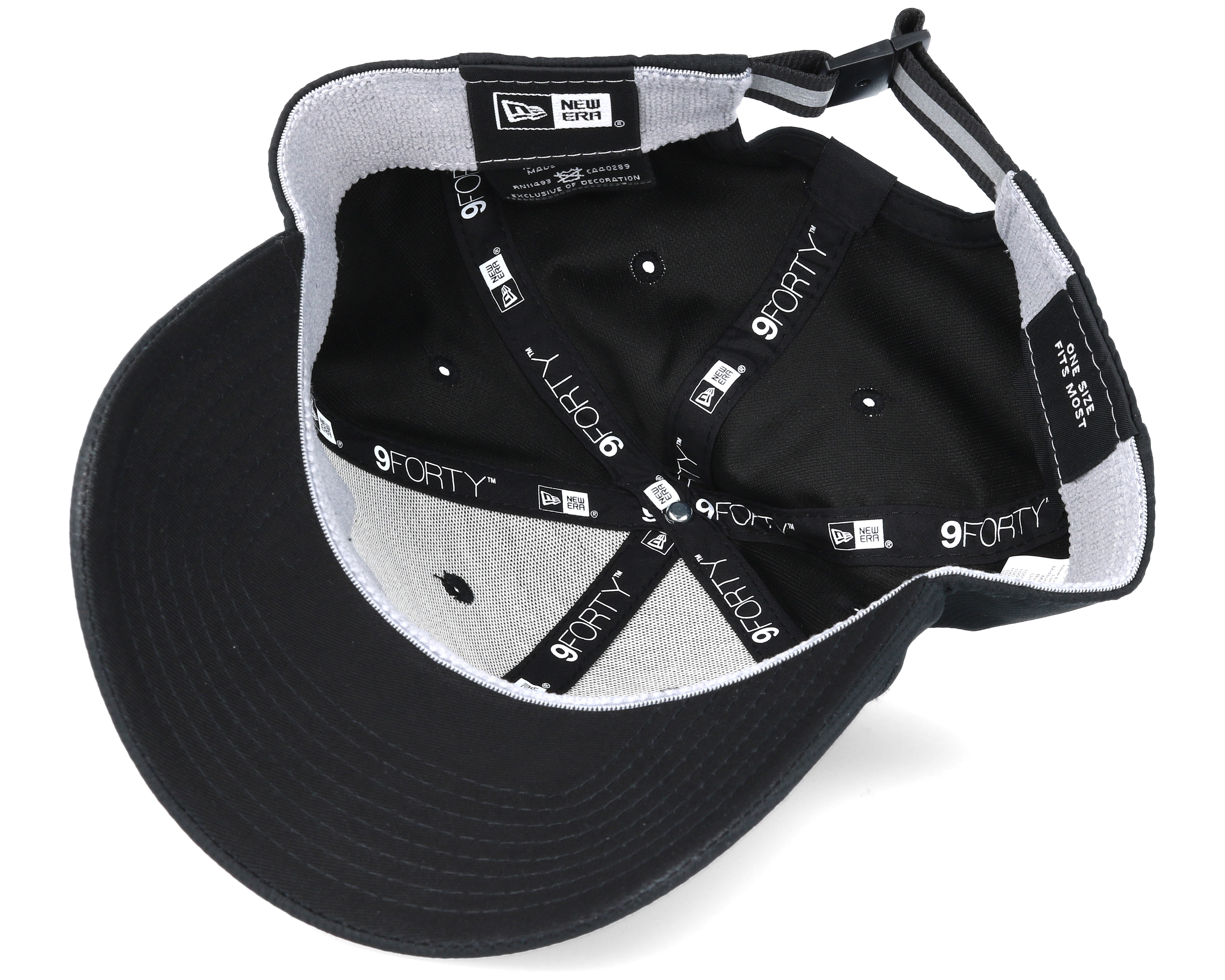 Reflective Tech Black 9forty Adjustable - New Era caps - Hatstoreworld.com